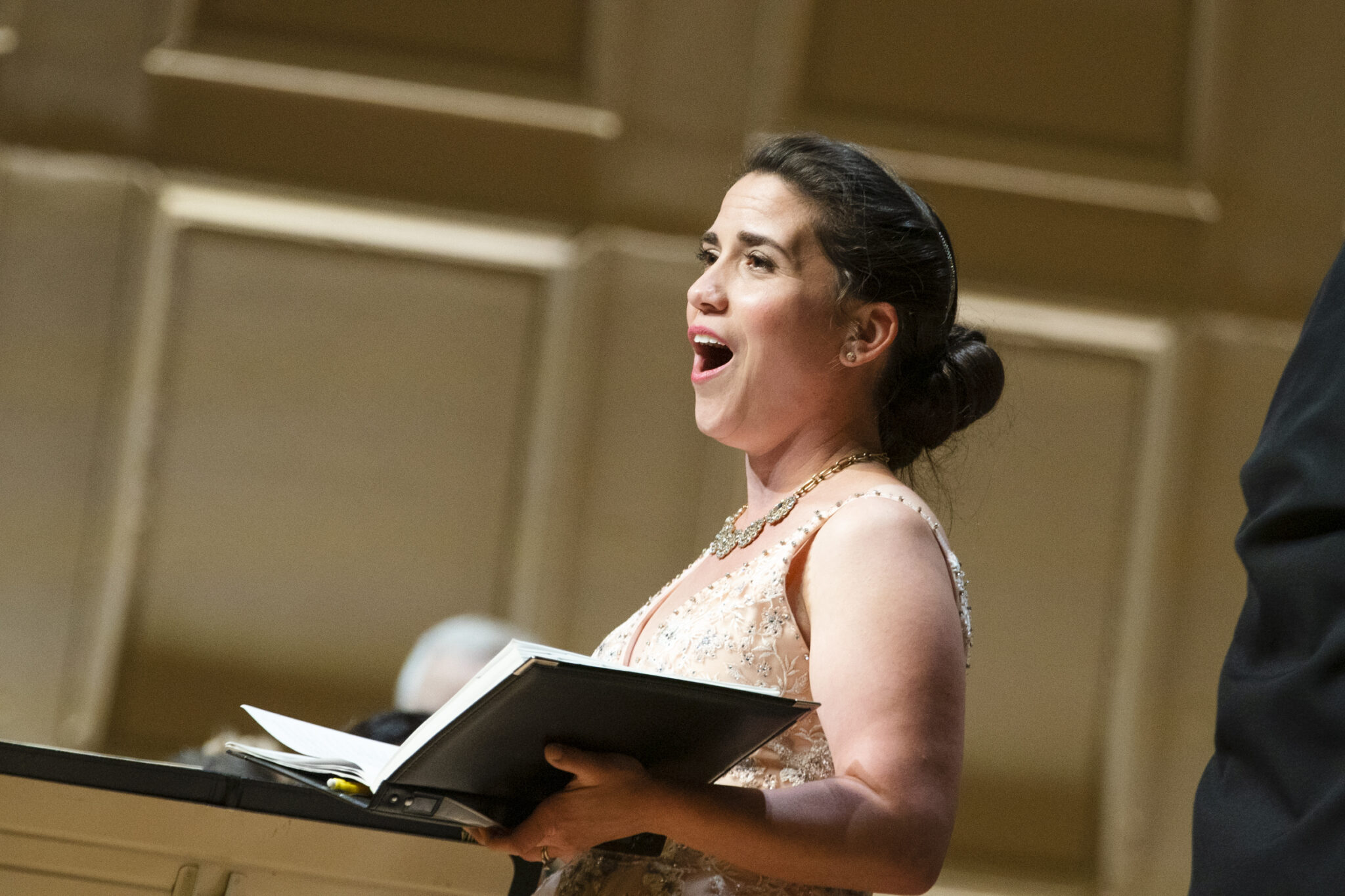 Jonathan Cohen and the Handel and Haydn Society Ring in the Holidays ...